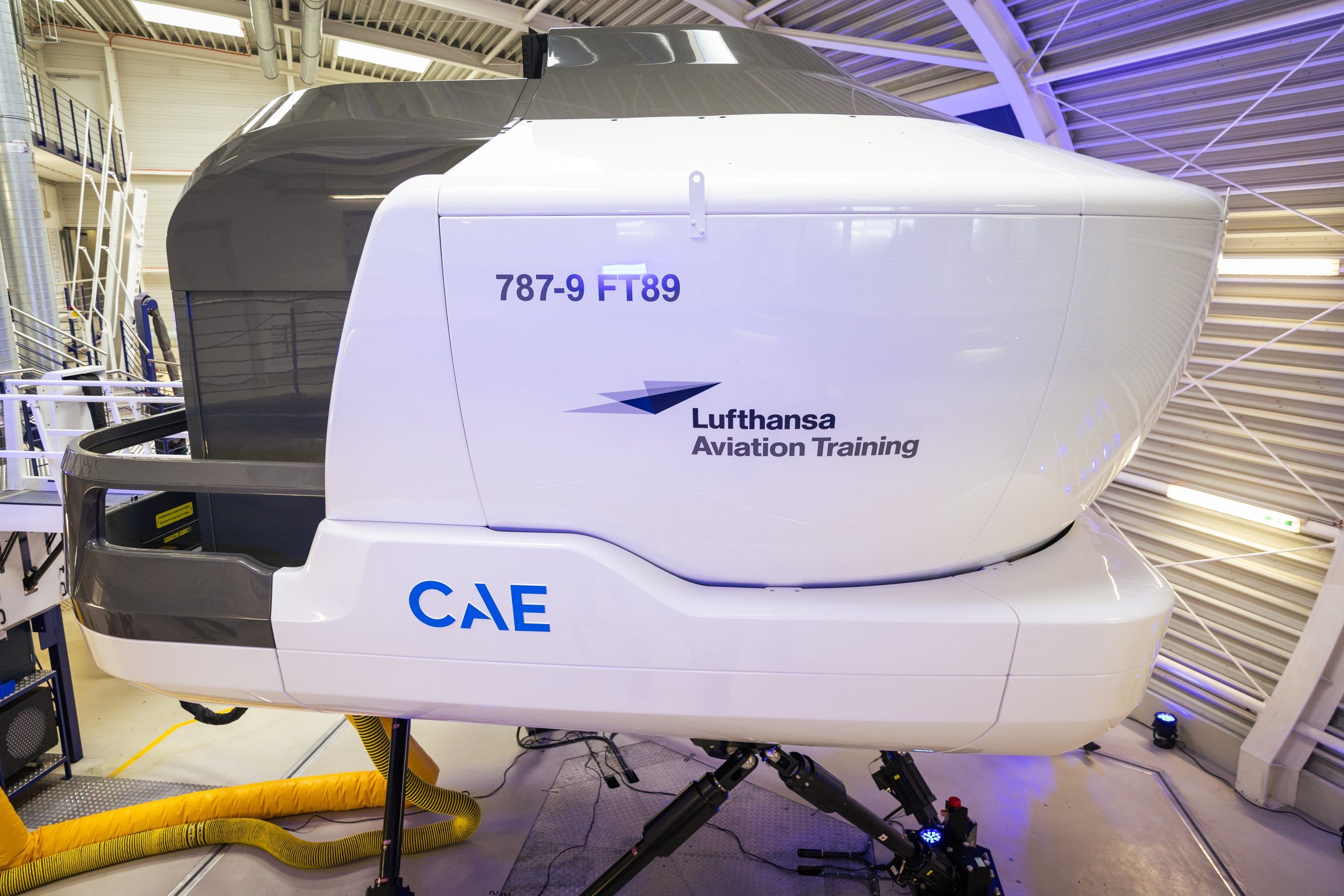 European Airline Owned Pilot Training Group Lufthansa Aviation Training ...